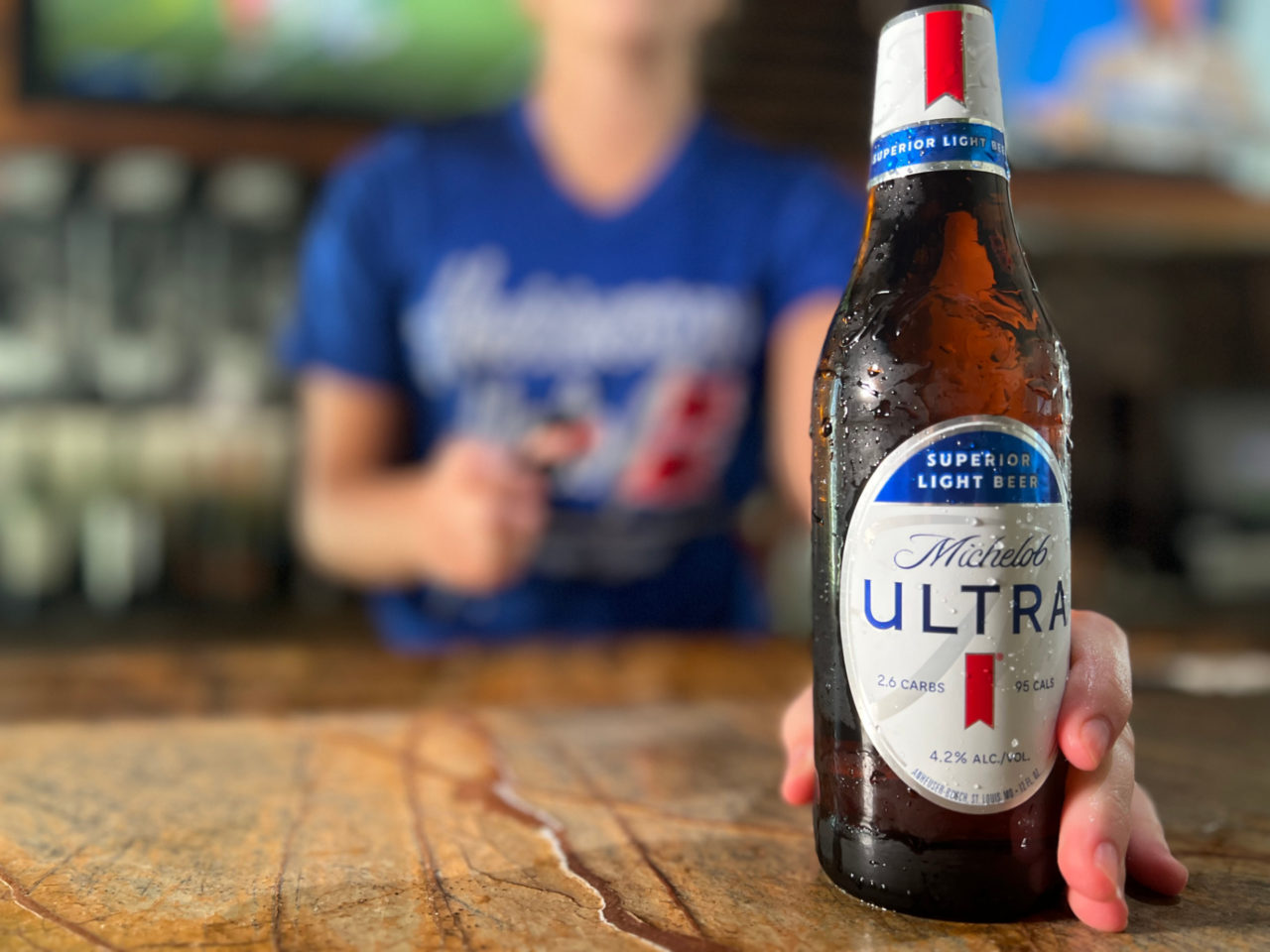 Bars & Nightlife | Hurricane Hole