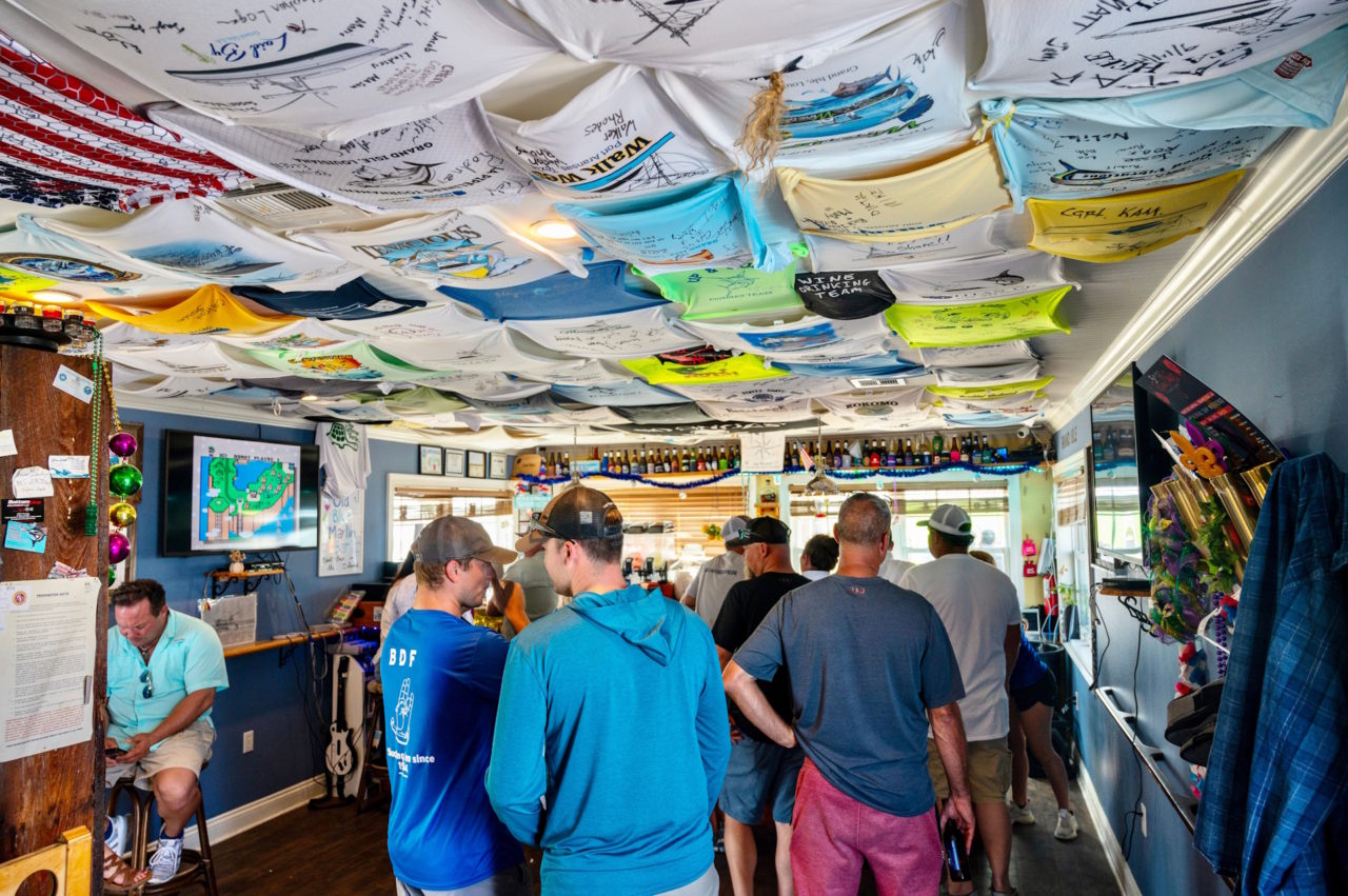 Bars & Nightlife | Hurricane Hole